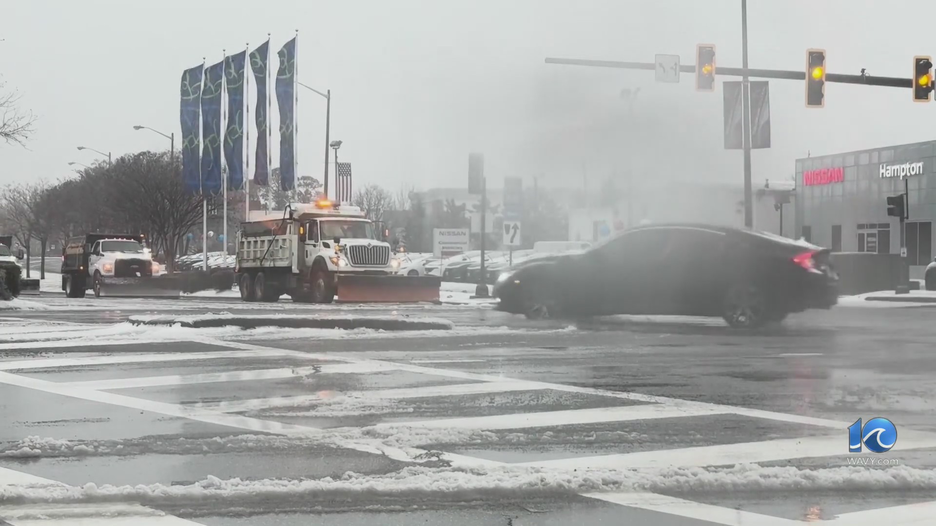 Motorists across Hampton Roads brave the roads Sunday Morning – WAVY.com