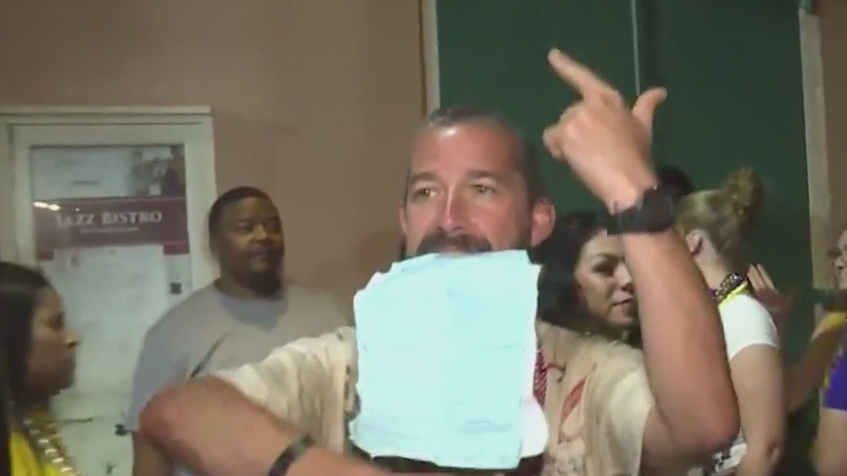 Shia LaBeouf arrested during Mardi Gras celebration in New Orleans – KTLA