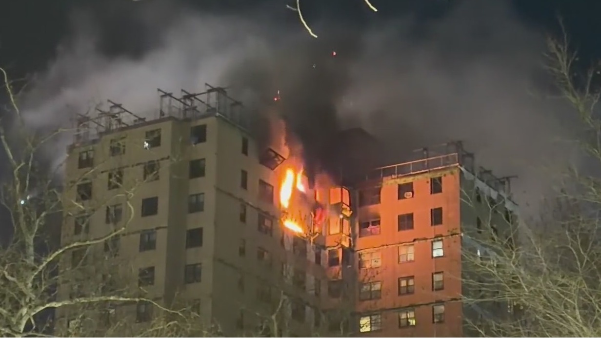 Deadly gas explosion kills 1, injures 14 in the Bronx – PIX11
