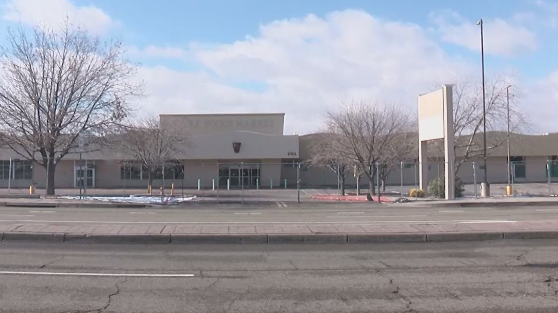 Albuquerque residents oppose proposed plans for former Whole Foods ...