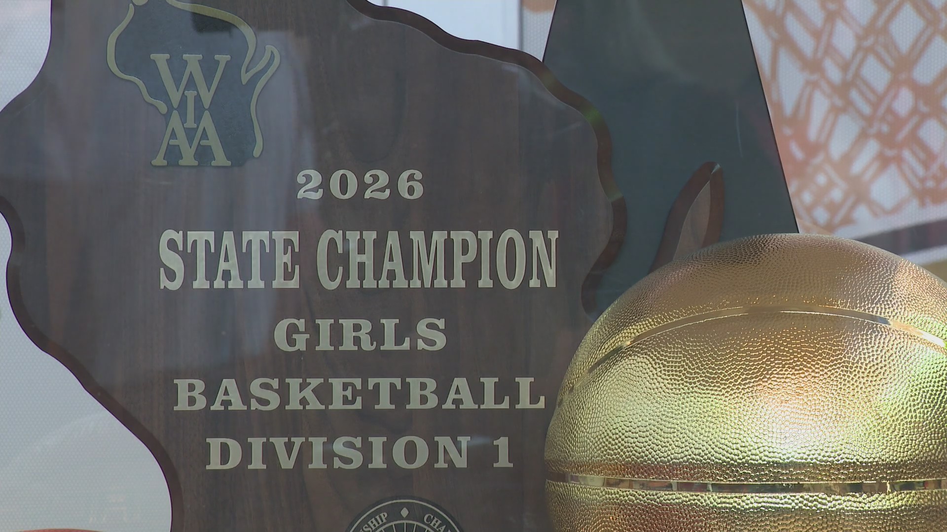 Discover Green Bay unveils exhibit ahead of 50th Girls State Basketball ...