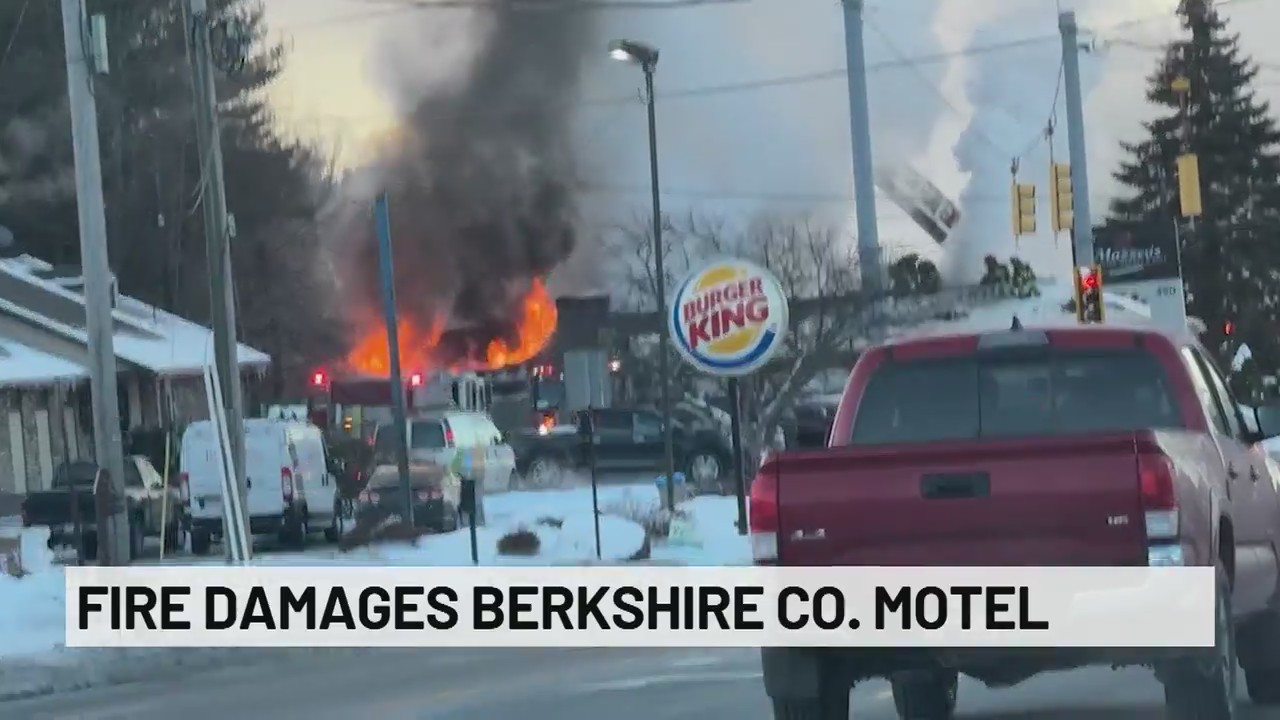 Crews battle fire at Wagon Wheel Inn in Lenox – NEWS10 ABC
