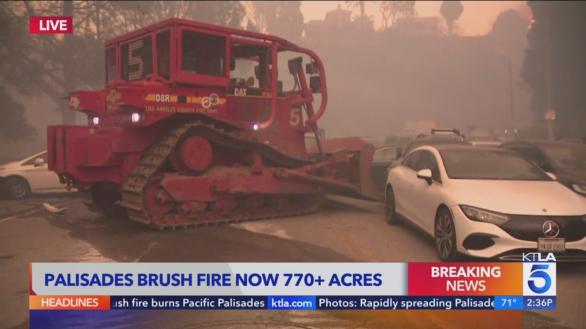 Jan. 7, 2025: Palisades Fire: Bulldozer moves cars blocking road – WKRG ...